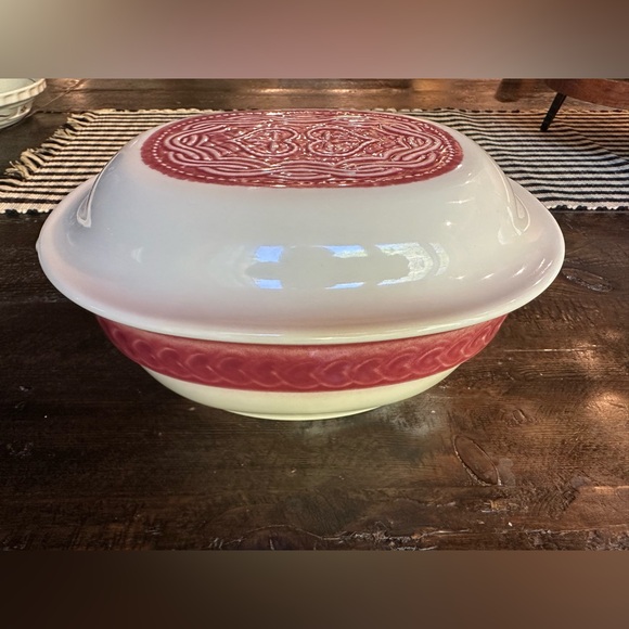 Longaberger | Kitchen | Euc Longaberger American Craft 2q Covered ...